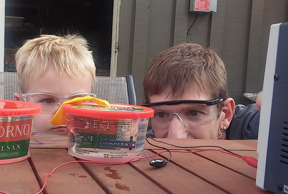 Jon Pompa - Magnificent Makers : Little Inventors